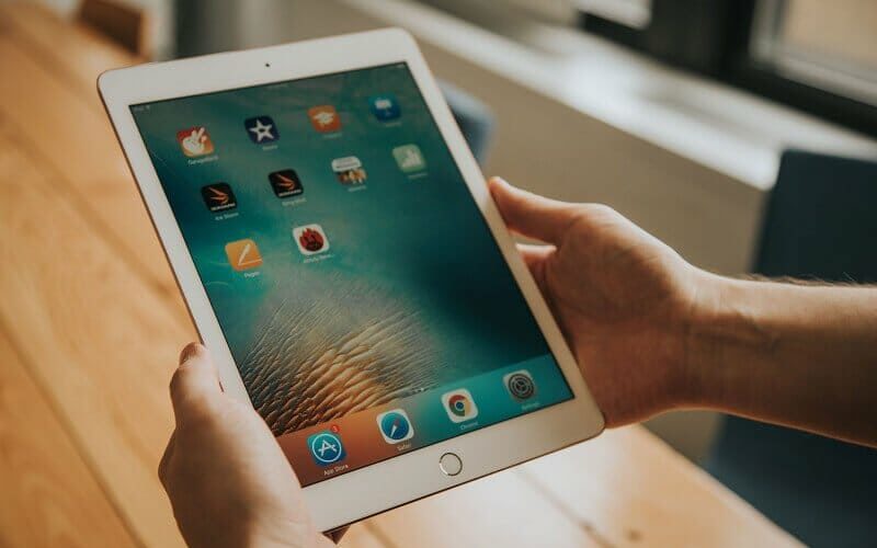 Apple's 2017 iPad vs. 2016 9.7 iPad Pro - Best Specs and Performance ...